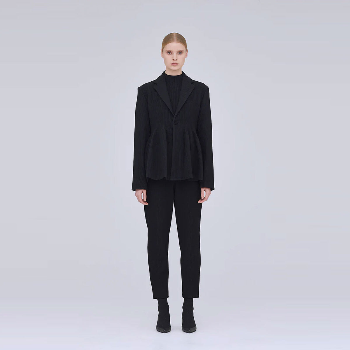 HYPHA TAILORED FLARE JACKET – OBLIGE