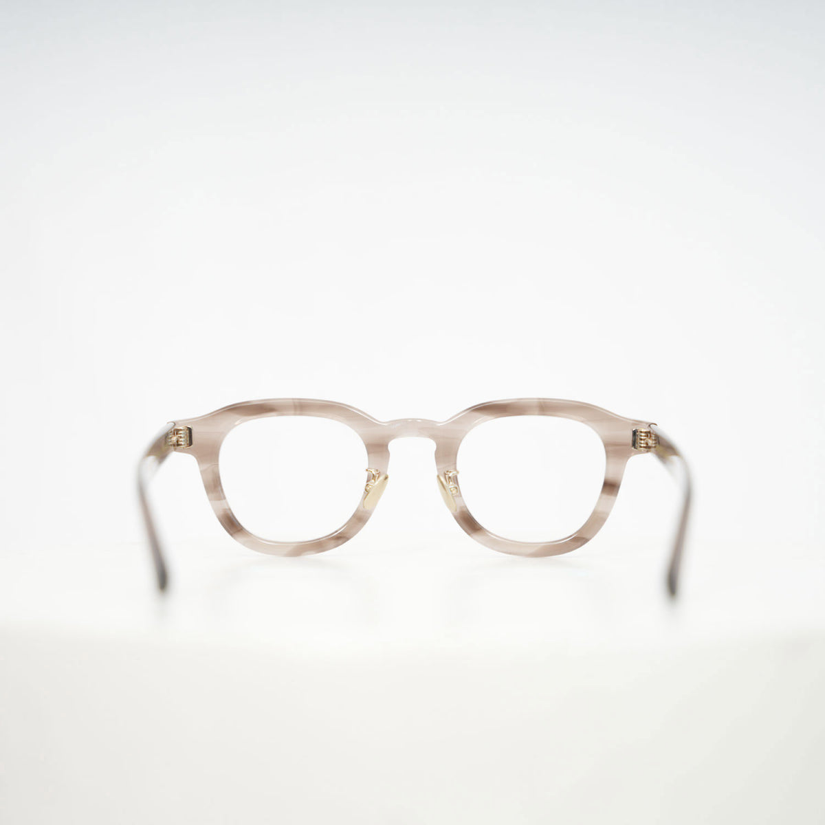 DAHVEN 44 BROWN ASH JPN LTD 17 – OBLIGE