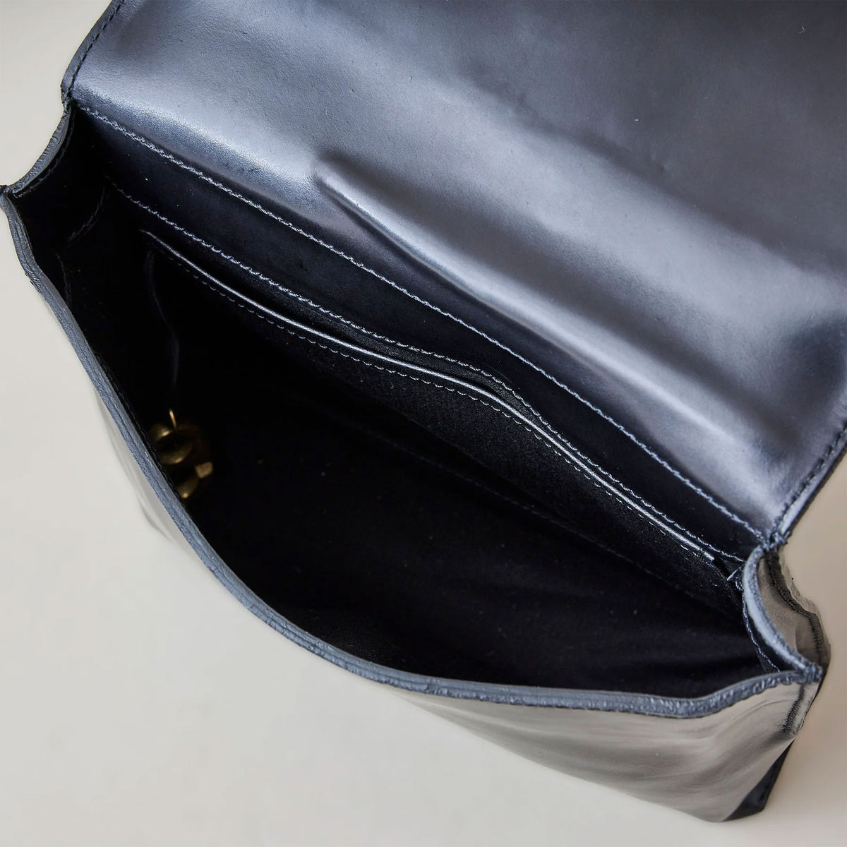 Trace Cover – OBLIGE