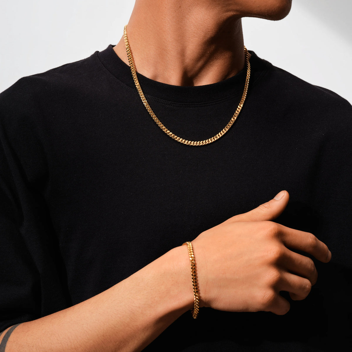 CURB CHAIN L GOLD – OBLIGE